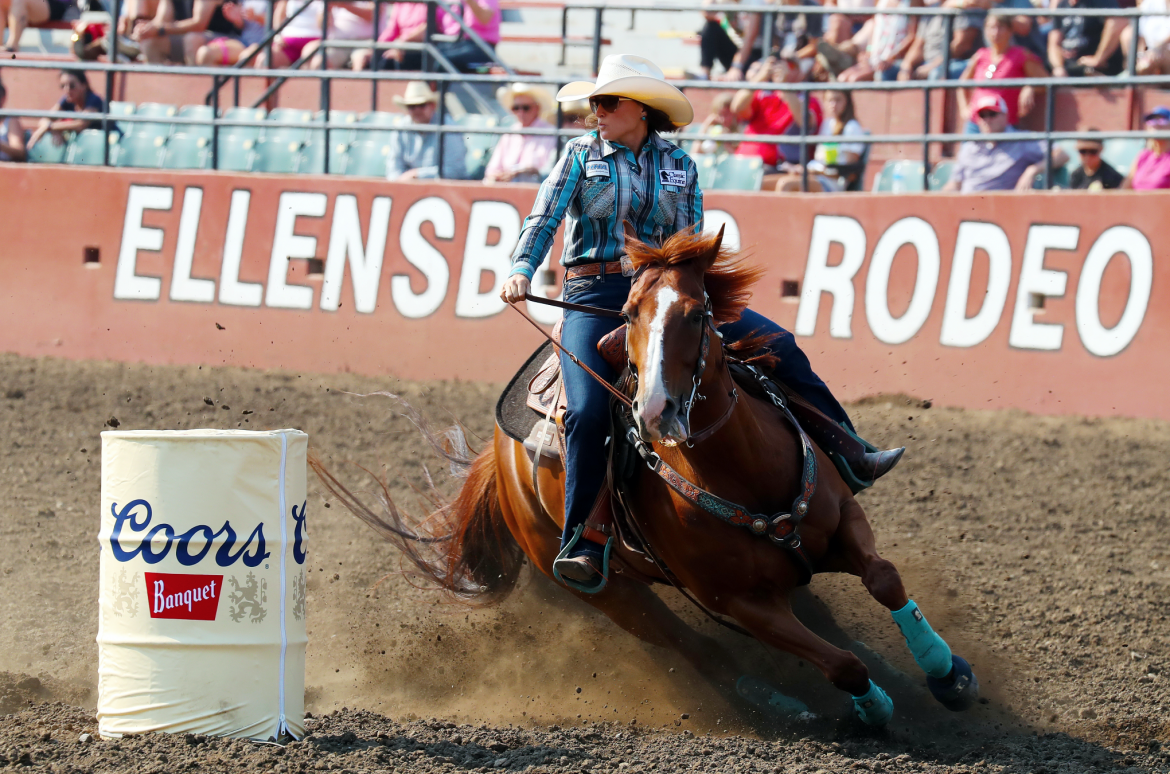 Jordon Briggs' Famous Lil Jet Wins 2021 AQHA/WPRA Nutrena Barrel Horse ...